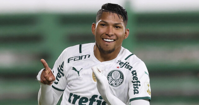 Rony revela posição preferida para jogar e fala sobre lesão que o ...