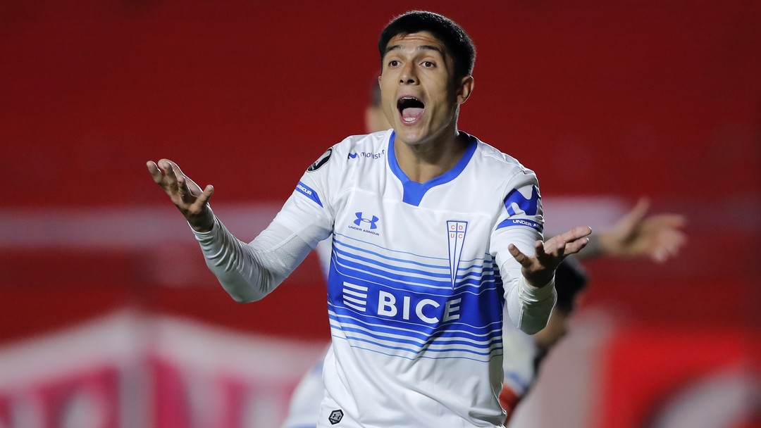 Palmeiras se aproxima de acerto com zagueiro chileno Valber Huerta, da ...